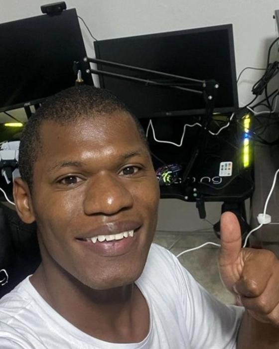 La historia detrás de JH de la Cruz, el streamer de moda | KienyKe La historia detrás de JH de la Cruz, el streamer de moda | KienyKe